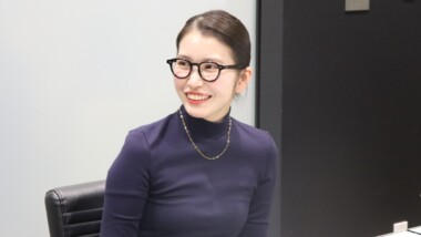 広報出演のテレビCMで話題！OWNDAYSが挑む"人でブランドが選ばれる"新しい広報のカタチとは | PR GENIC